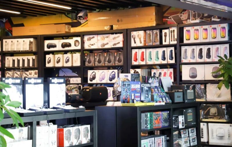 Shenzhen Yantian Seaview Yacht Huaqiangbei Day Tour - The Coastal Charm: Yantian Promenade