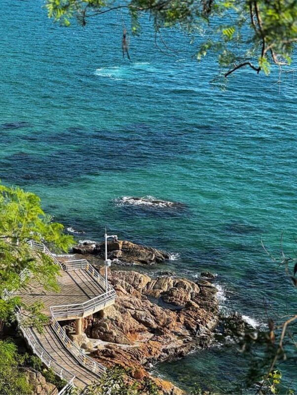 Shenzhen Yantian Seaview Yacht Huaqiangbei Day Tour - Huaqiangbei: China’s Electronics Heartland