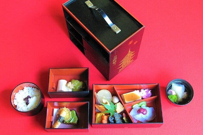 Shiga Autumn Experience Shopping and Ropeway Bus Tour from Kyoto - What Makes This Tour Stand Out?