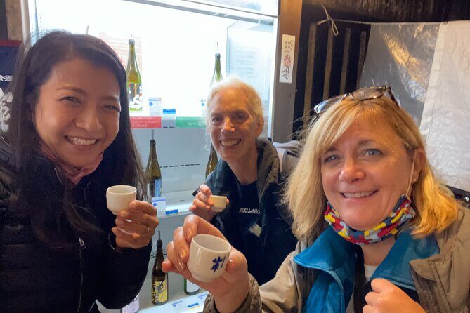 Shirakawago and Takayama Licensed Guide and Vehicle from Kanazawa - What Travelers Say