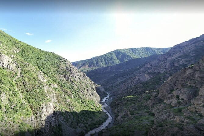 Shirkent Park, Dinosaur Tracking, One-Day tour - An In-Depth Look at the Tour