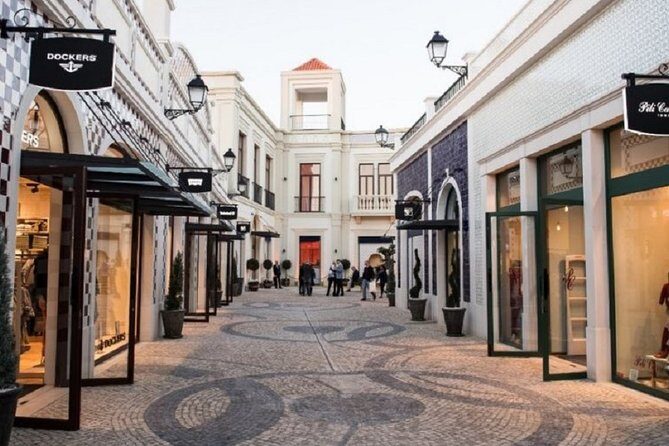 Shopping day at the largest tax free Outlet in Europe - Key Points