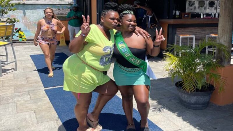 Shopping & Sightseeing Local Guided Tour In Montego Bay - Key Points