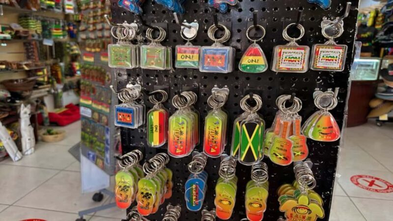 Shopping & Sightseeing Local Guided Tour In Montego Bay - Practical Tips for Participants