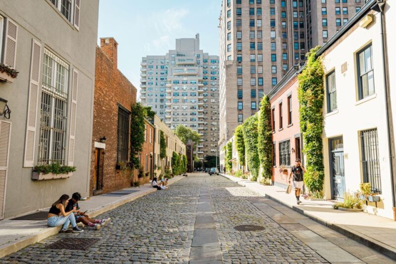 Shopping Tour of Fashion-Rich Soho, New York - The Sum Up