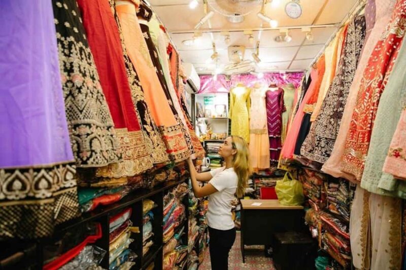Shopping Tour of Old Delhi and New Delhi With Guide - Key Points