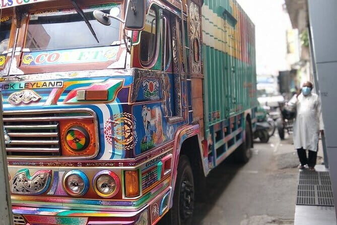 Shore Excursion from Colombo port to Negombo Beach & back for 7 to12 People - Practical Tips