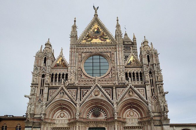 Shore excursion from Livorno to Siena and San Gimignano by private minivan - FAQ