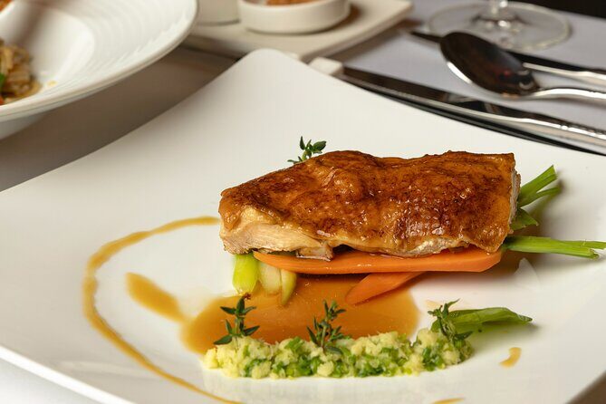 Shore Excursion Halong City Tour and The Dragon Pear Cave Show - Who Will Love This Tour?