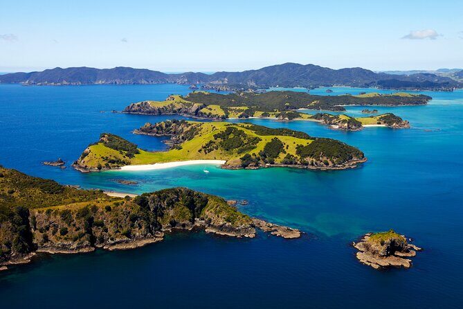 Shore Excursion: Hole in the Rock Cruise with Island stopover - FAQs