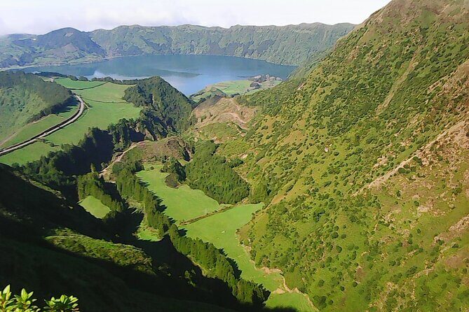 Shore Excursions to the volcano and crater of Lagoa das Sete Cidades - What Travelers Are Saying