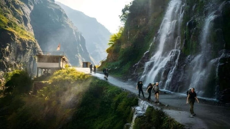 Short Annapurna Circuit Trek - 10 days - Day 3-4: Approaching the Glaciers and Lakes