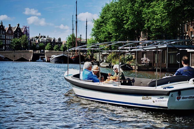 Short canal trip in German: Amsterdam in an hour - The Itinerary Breakdown