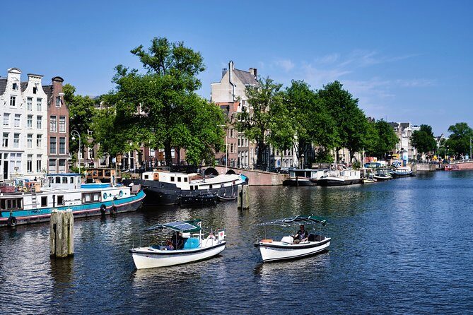 Short canal trip in German: Amsterdam in an hour - Pricing and Value