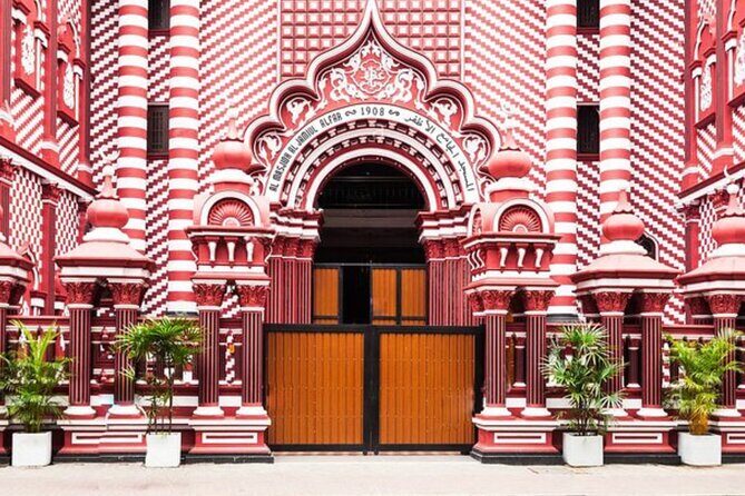 Short City Tour Of Colombo With lunch During Transit In Airport (BIA) - Key Points