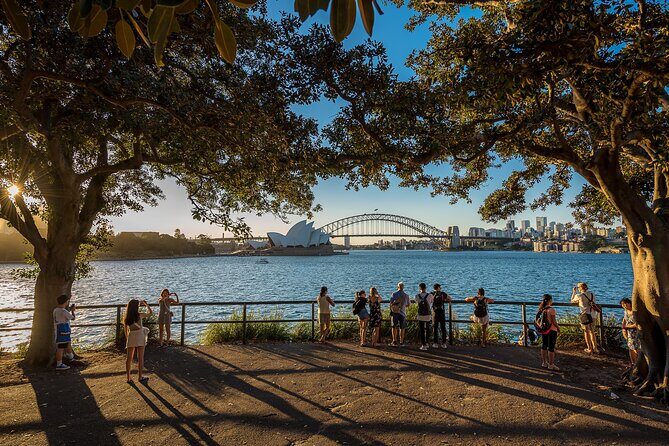 Showcase Sydney with Photographer + Harbour Cruise Full Day Tour - Bondi Beach: The Iconic Beginning