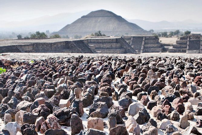 Shrine of Guadalupe and Teotihuacan Private & Small groups - Suggested for Who?