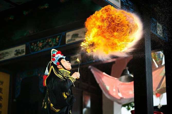 Sichuan Opera with face-changing at Jinjiang historic theater - Practical Details and Tips for Visitors