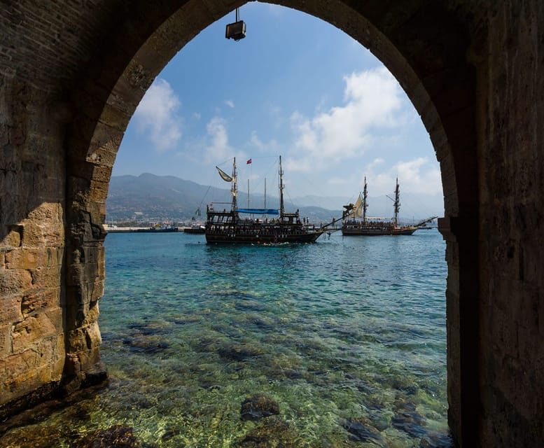 Side: Alanya City Tour with Lunch at Dim River and Boat Tour - Lunch at Dim River: A Riverside Retreat