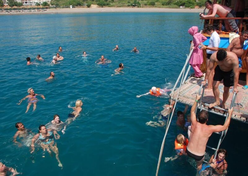 Side: Dolphin Boat Tour With Lunch Foam party Swimming - Who Should Consider This Tour