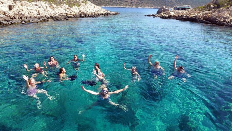 Side: Dolphin Island Boat Trip with Lunch & Unlimited Drinks - What to Expect from the Side Dolphin Island Boat Trip