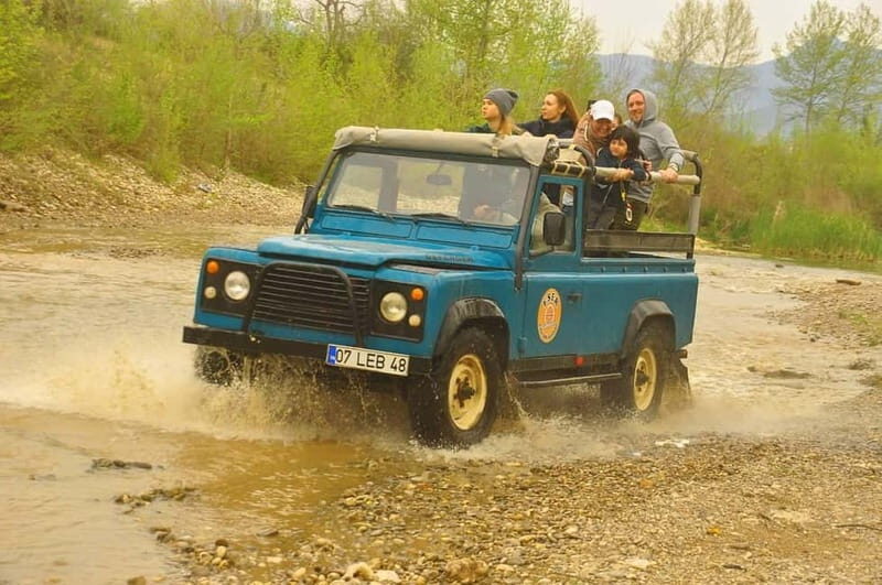 Side: Jeep Safari & Lion Safari with Lunch and Green Canyon - Key Points