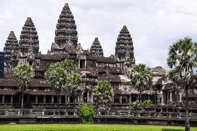 Siem Reap: 01Day Angkor Wat Sunset Tour with English Guide - What Travelers Say & Why It Matters