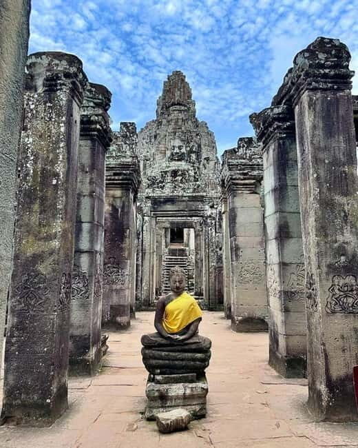 Siem Reap: 1-day group tour of Angkor with Spanish tour guide - Discovering the Temples: What You Can Expect