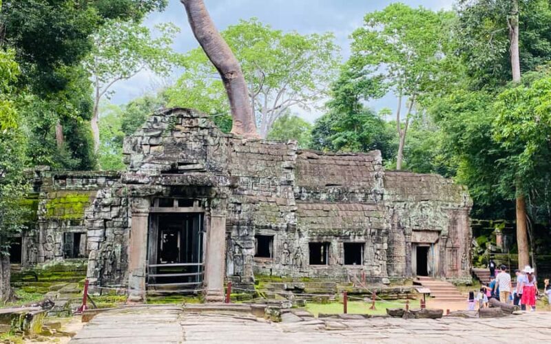 Siem Reap: 2-Day Temple, Floating Village and War Museum - Discover Cambodia in Depth: A 2-Day Tour of Temples, Floating Villages, and History