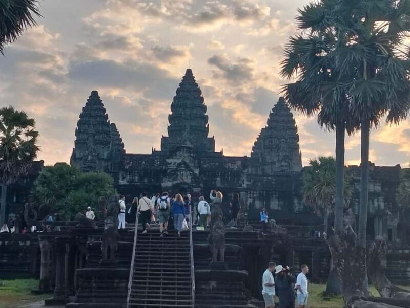 Siem Reap: 2-Day Temples & Floating Village Private Tours - Key Points