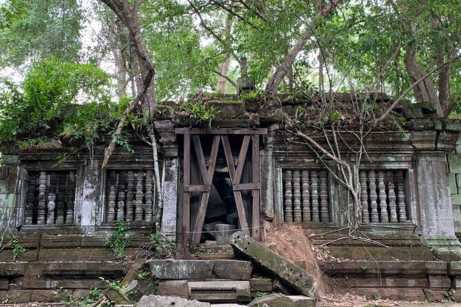 Siem Reap Airport pickup and Beng Mealea visit by private taxi - The Practical Side: Comfort, Cost, and Convenience