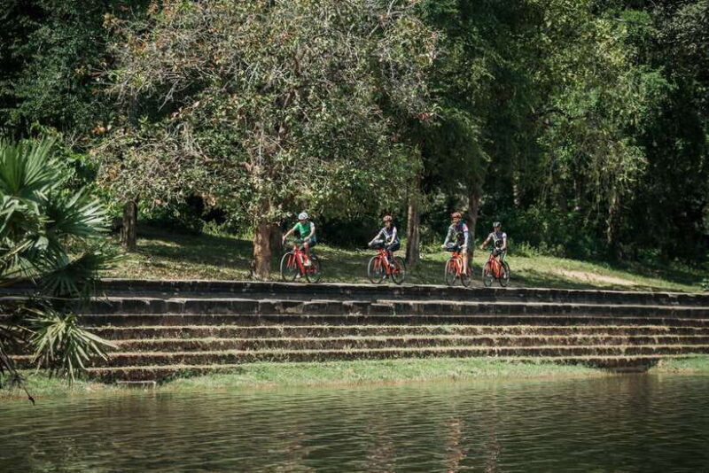Siem Reap: Angkor Sunrise Bike Tour with Breakfast and Lunch - The Experience: What You Can Expect from This Tour