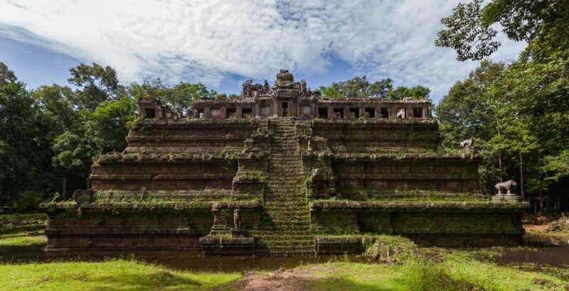 Siem Reap: Angkor Wat 3-Day Private Tour with Guide - Day 2: Off the Beaten Path with the Big Circuit & Banteay Srei
