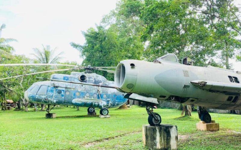 Siem Reap: Angkor Wat and War Museum Guided Tour - Exploring Angkor Wat: The Magnificent Temple Complex