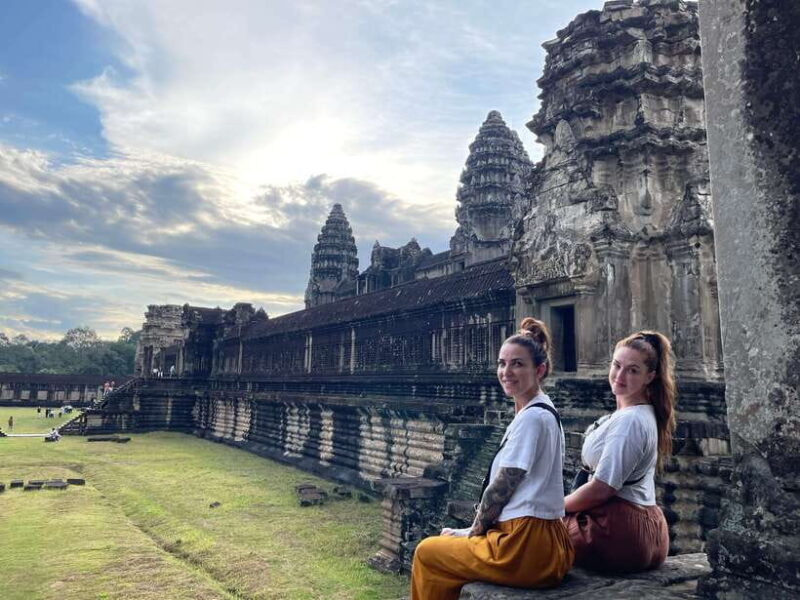 Siem Reap: Angkor Wat Private full Day Tour - The Guide Experience