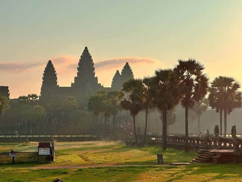 Siem Reap: Angkor Wat Private Tour with Sunrise - Key Points