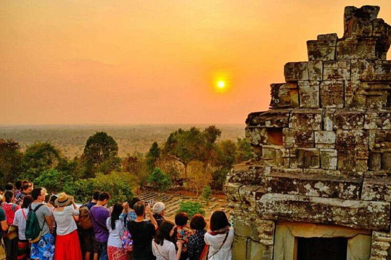 Siem Reap: Angkor Wat Small-Group Full Day Tour and Sunset - Transportation, Timing, and Group Size