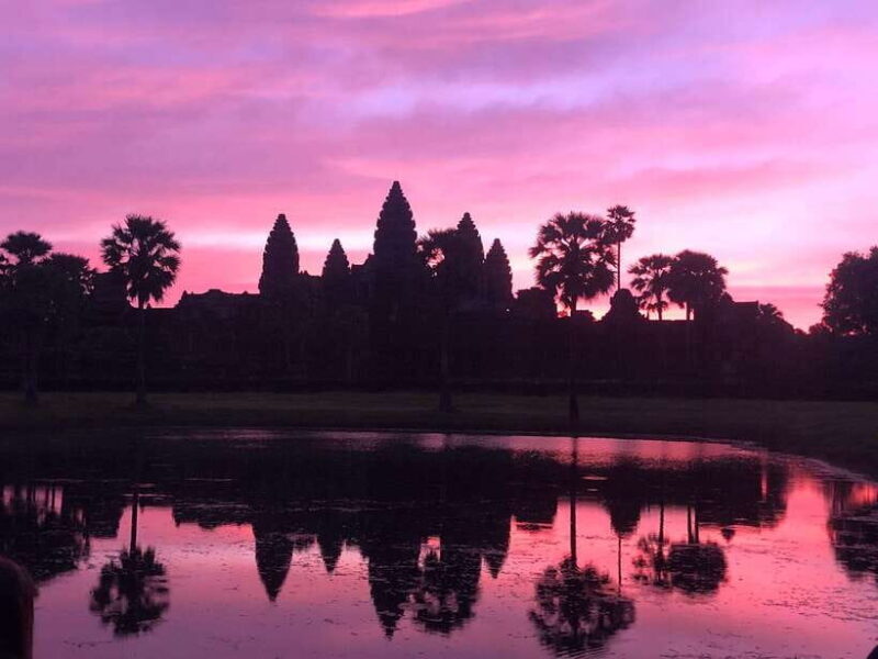 Siem Reap: Angkor Wat: Small-Group Sunrise Tour - Key Points