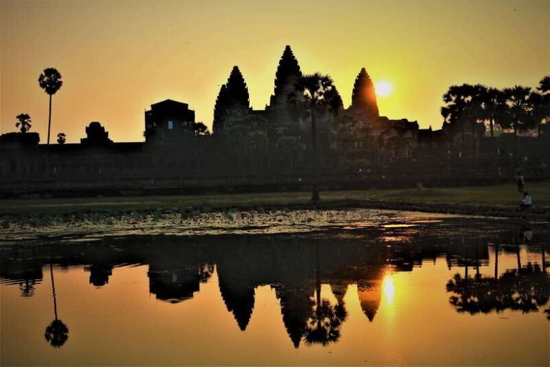 Siem Reap: Angkor Wat Sunrise and Best Temples Tour - Breakfast and Morning Breaks
