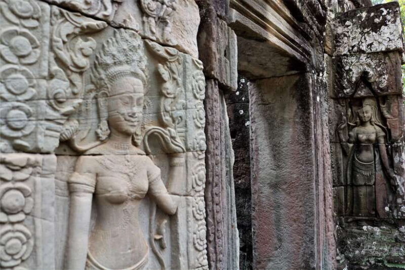 Siem Reap: Angkor Wat Sunrise and Best Temples Tour - Exploring Iconic Temples: Ta Prohm and Bayon