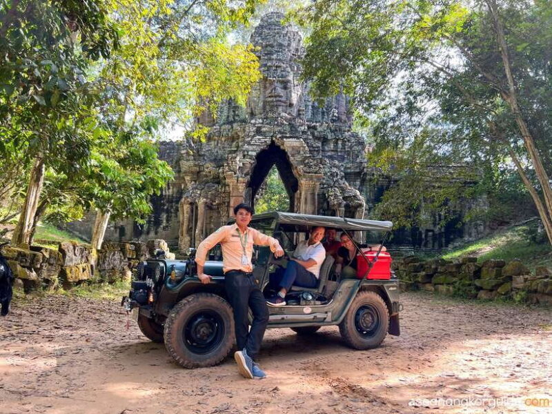 Siem Reap: Angkor Wat Sunrise and Market Tour by Jeep - Key Points