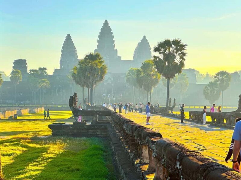 Siem Reap: Angkor Wat (Sunrise) & Banteay Srei Guided Tour - Key Points