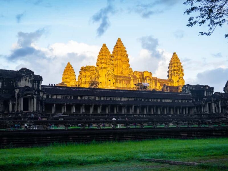 Siem Reap: Angkor Wat Sunrise, Kbal Spean, & Banteay Srei - FAQs