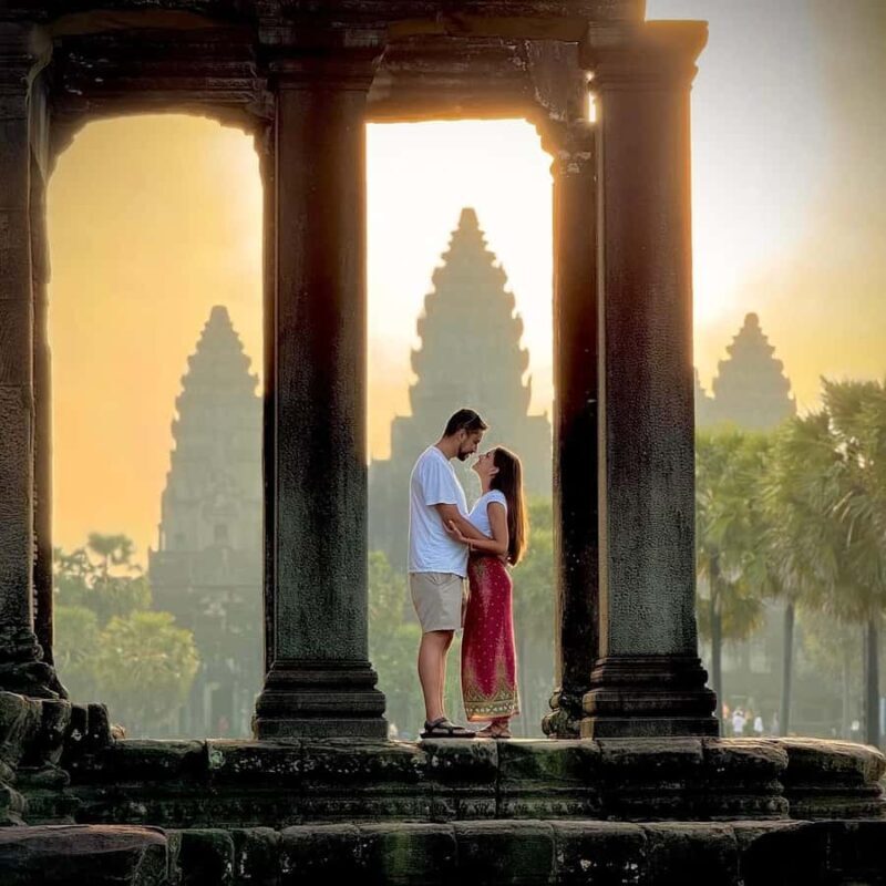 Siem Reap: Angkor Wat Sunrise/Set Guided Tour by AC Vehicle - Key Points