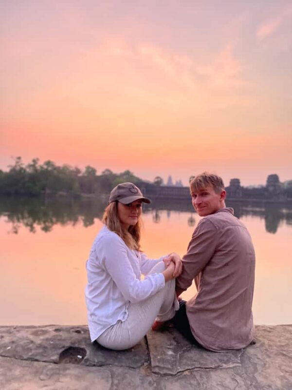 Siem Reap: Angkor Wat Sunrise/Set Guided Tour by AC Vehicle - The Comfort and Convenience of the SUV