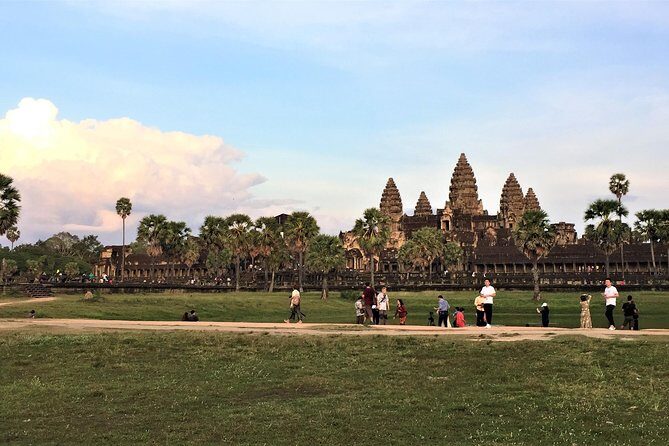 Siem Reap Angkor Wat Sunrise Small Tour By Join In - Who Should Consider This Tour?