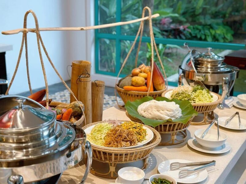 Siem Reap: Apsara Dance Show and Dinner with Hotel Pickup - In The Sum Up