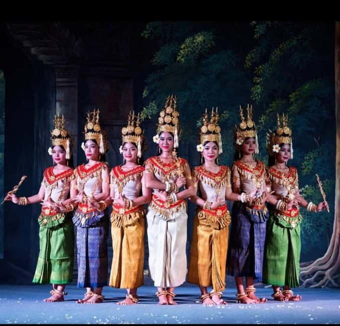 Siem Reap: Apsara Show Buffet Dinner & A/C Vehicle Transfer - The Booking and Arrival Process