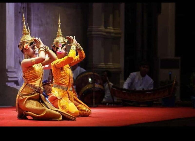 Siem Reap: Apsara Show Buffet Dinner & A/C Vehicle Transfer - What to Expect During the Performance
