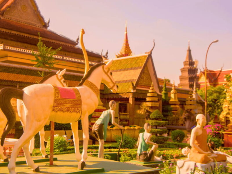 Siem Reap: Baddish Temples and City Walking Guided Tour - Who Is This Tour Best Suited For?
